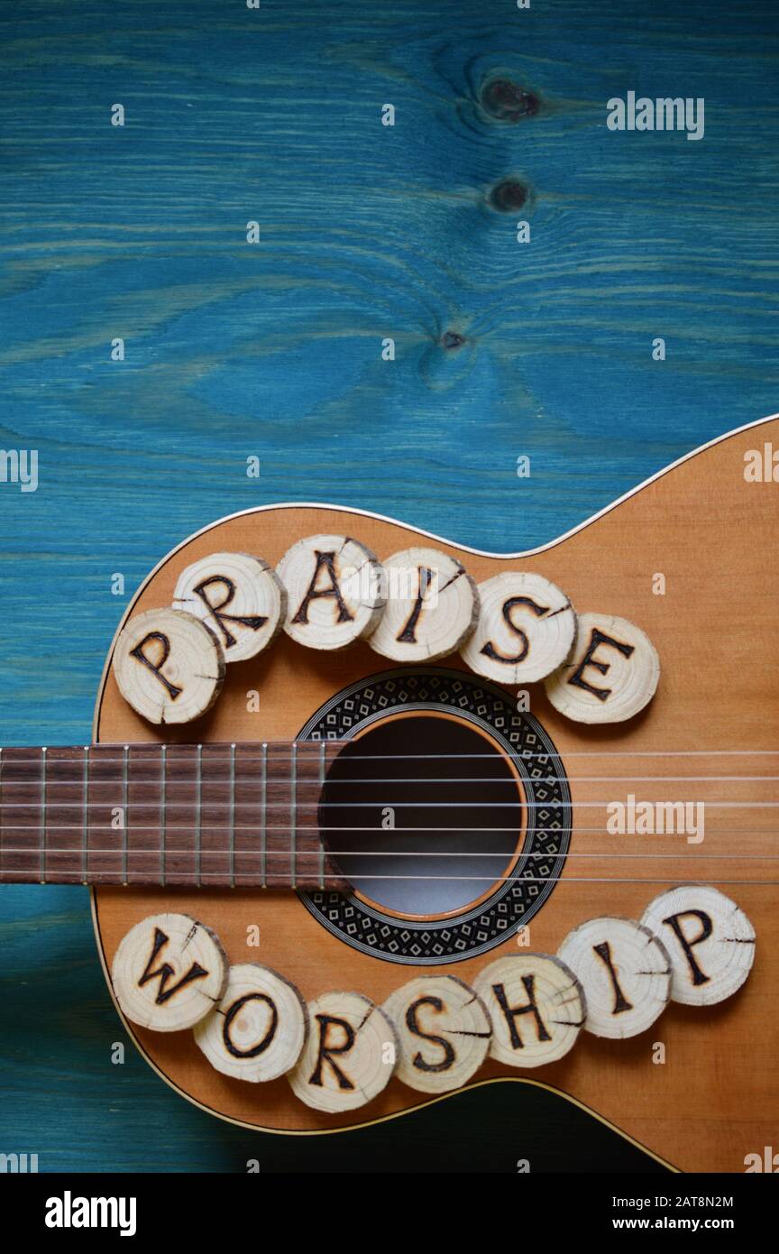 Praise and worship hi-res stock photography and images - Alamy
