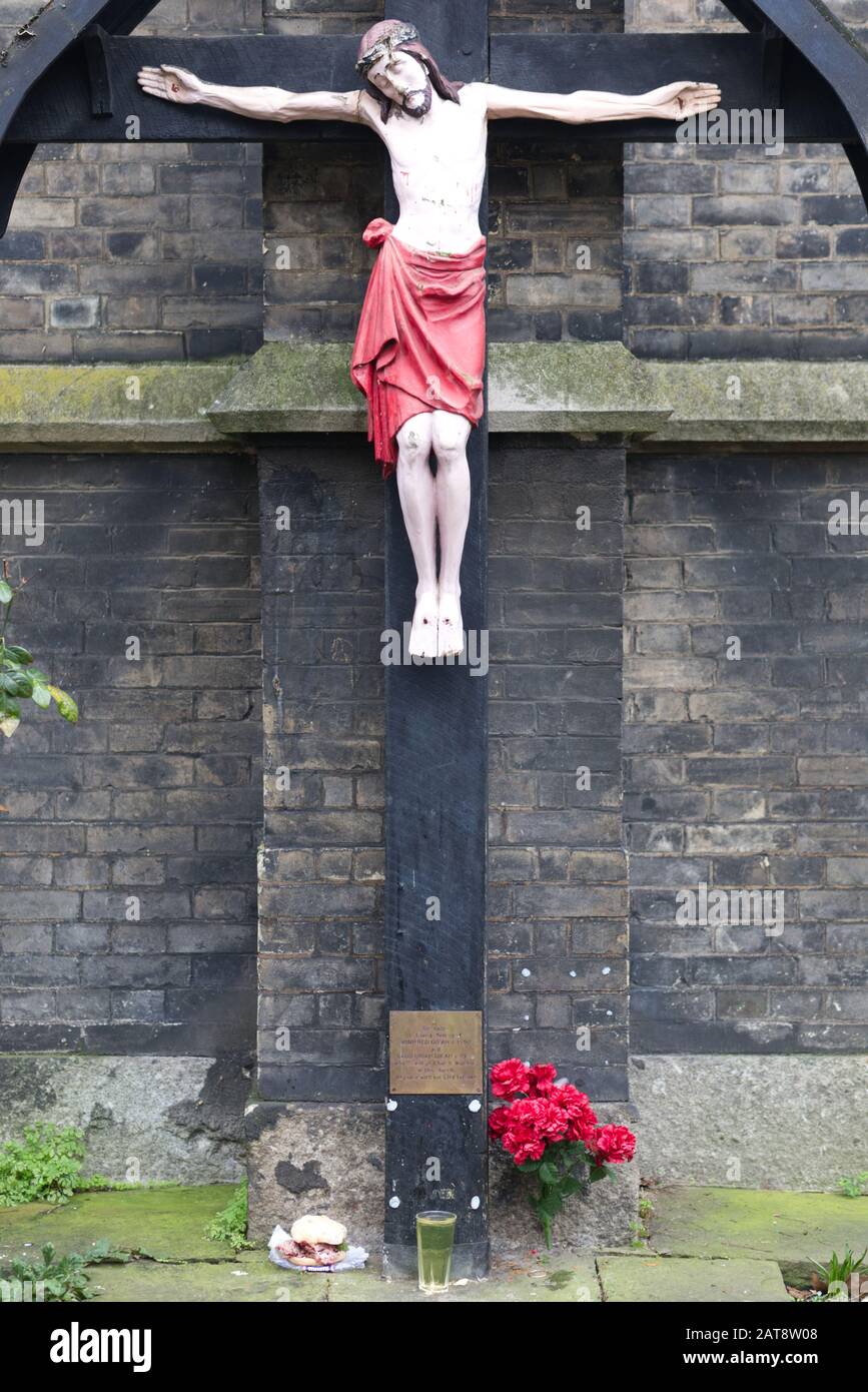 Homeless jesus hi-res stock photography and images - Alamy