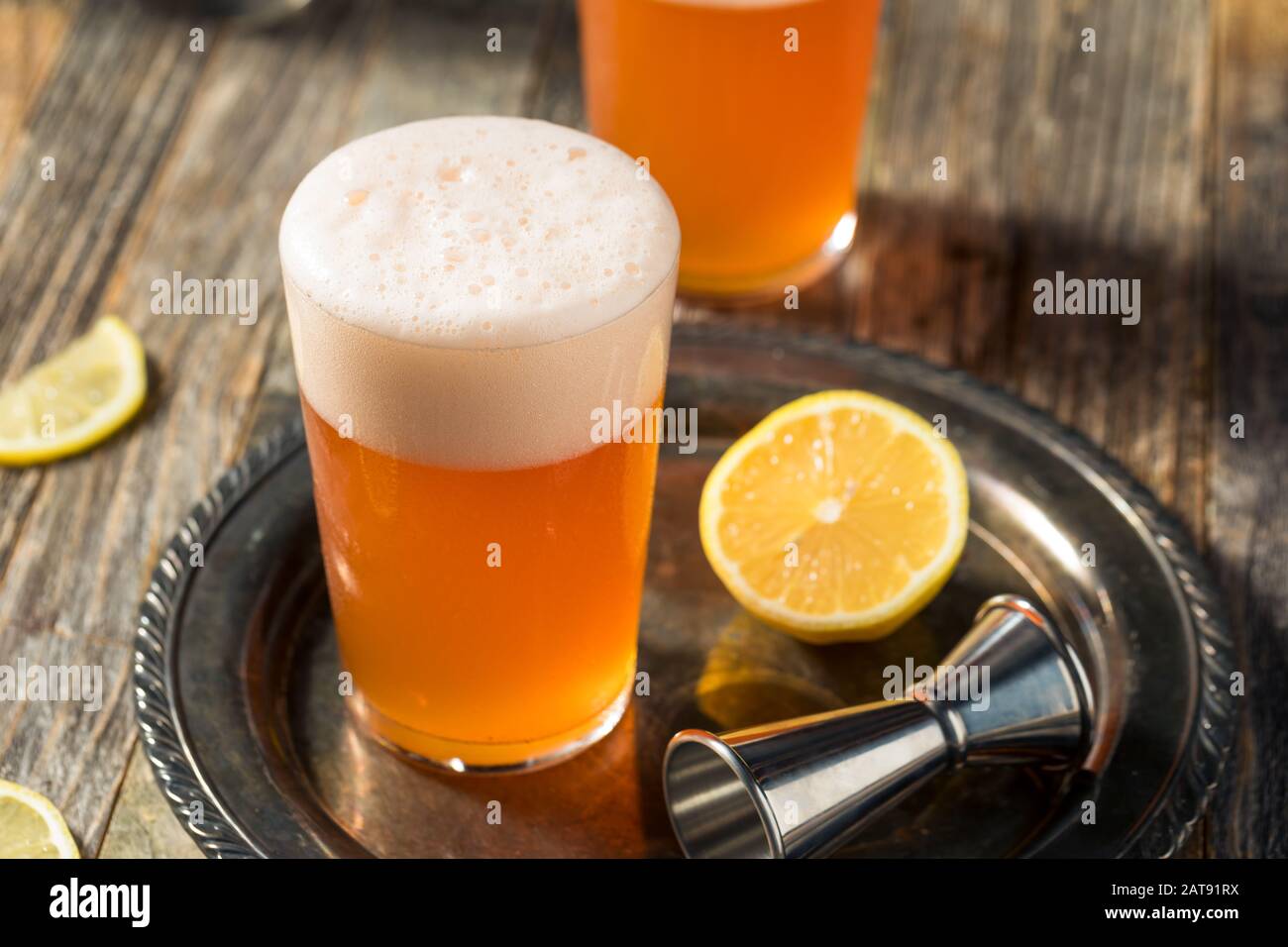 Lemon beer shandy hi-res stock photography and images - Alamy