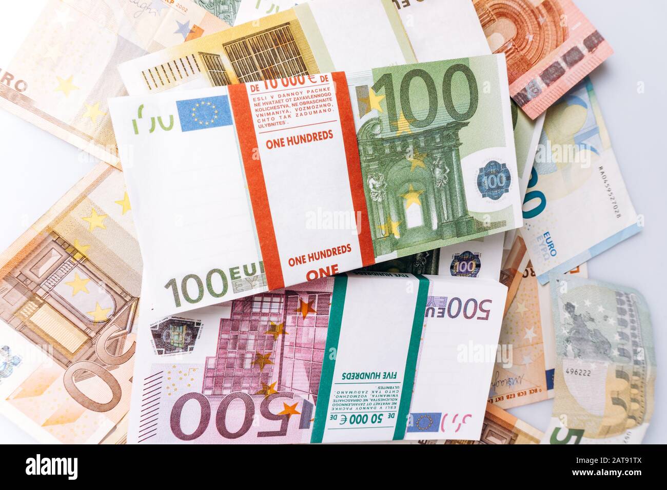 500 euro notes and coins hi-res stock photography and images - Alamy