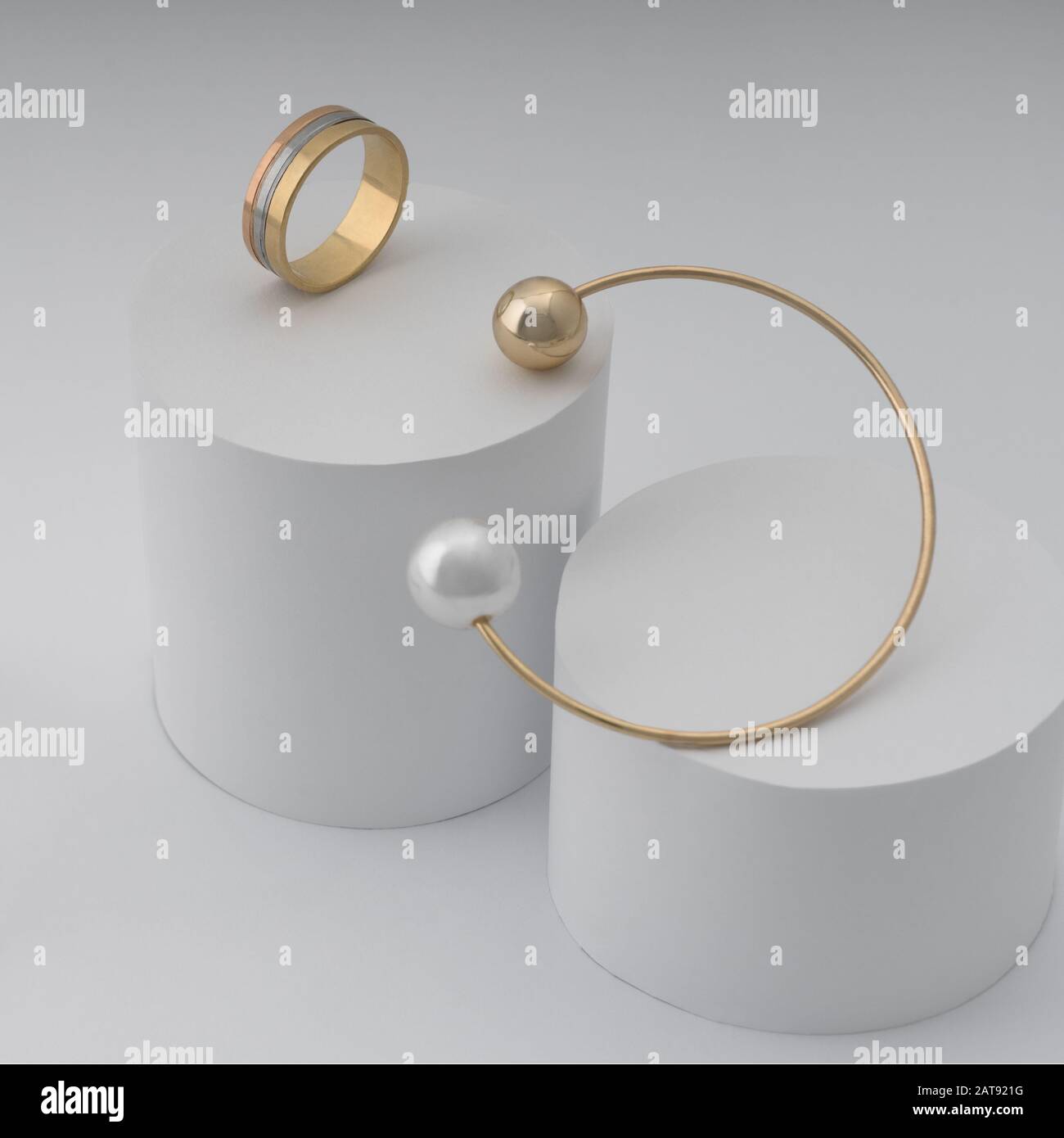Gold ring top view hi-res stock photography and images - Alamy