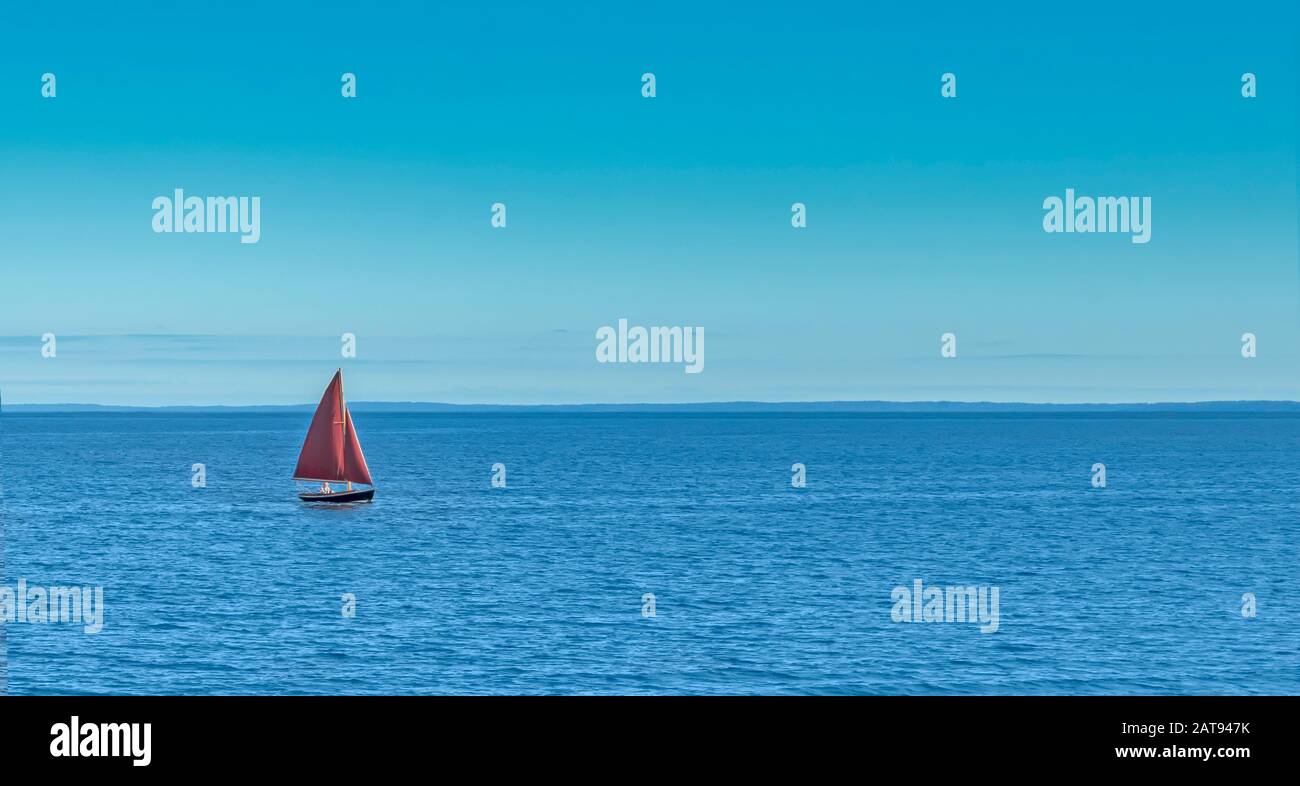 Blue hull sailboat hi-res stock photography and images - Alamy