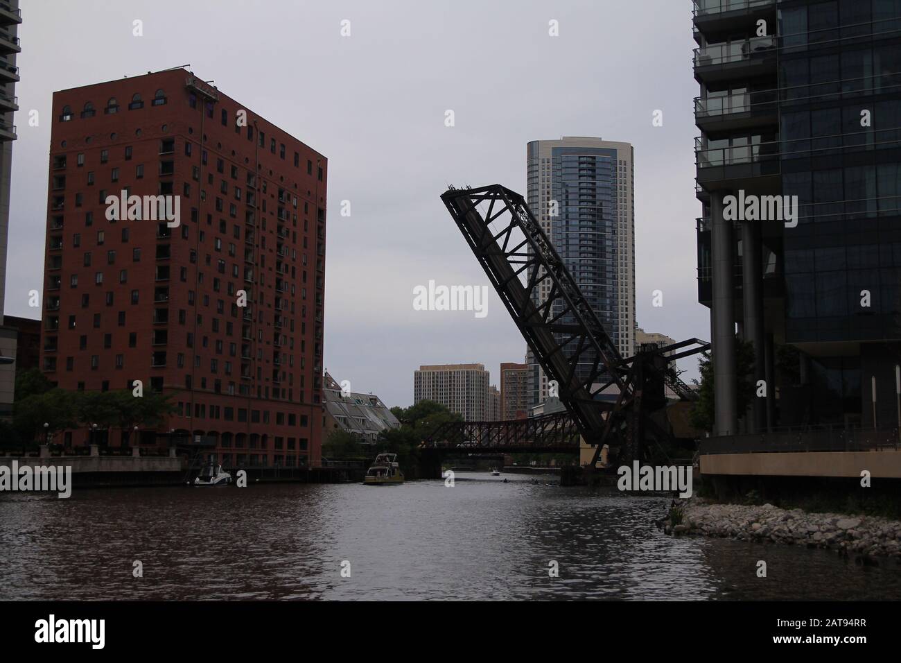 The dark opening bridge in Chicago Stock Photo - Alamy