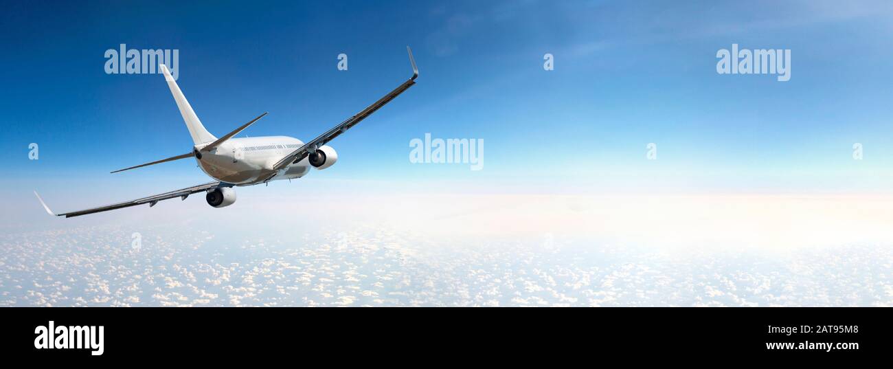 High level aviation hi-res stock photography and images - Alamy