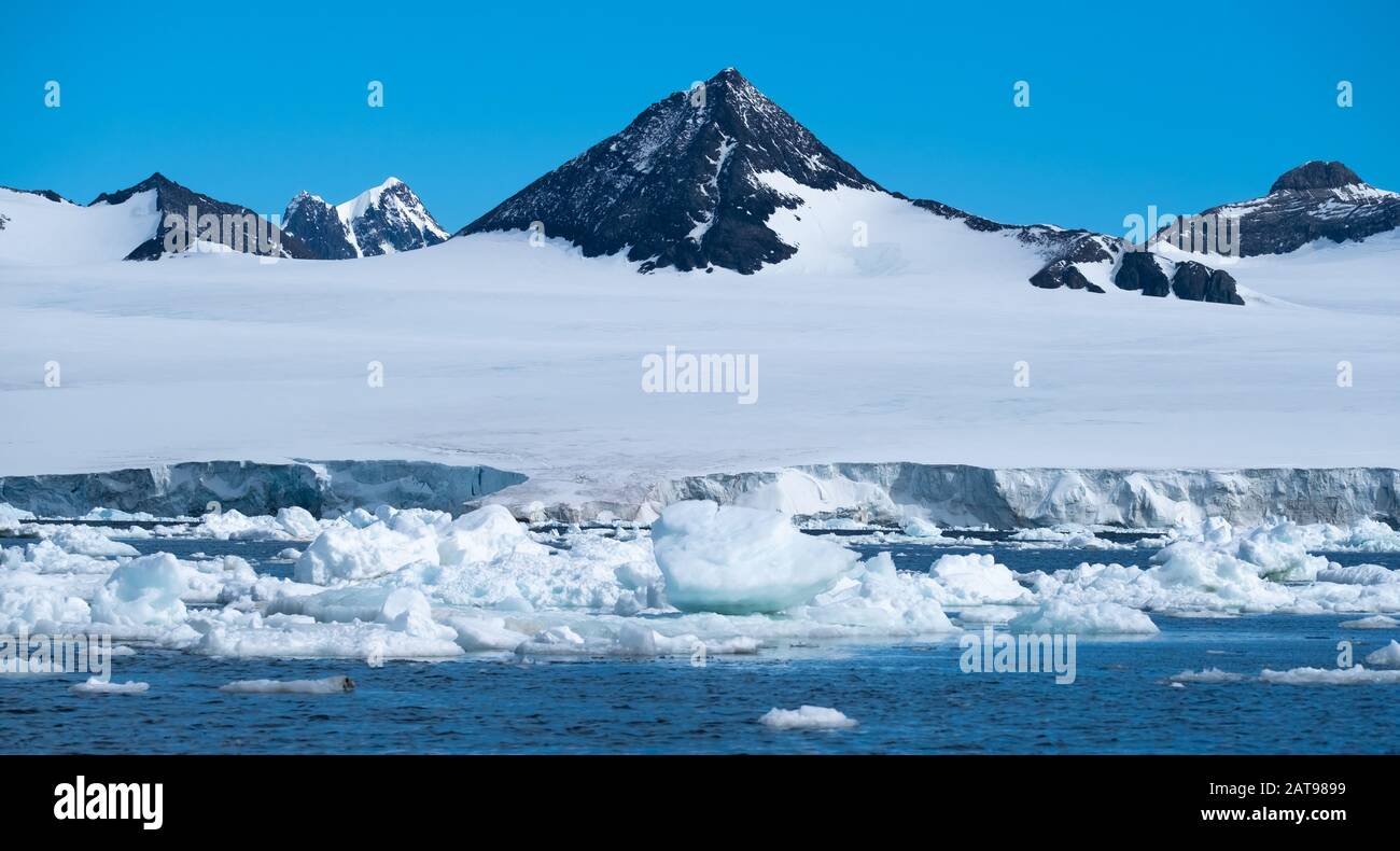 Stunning coastal landscapes along the Tabarin peninsula in the ...