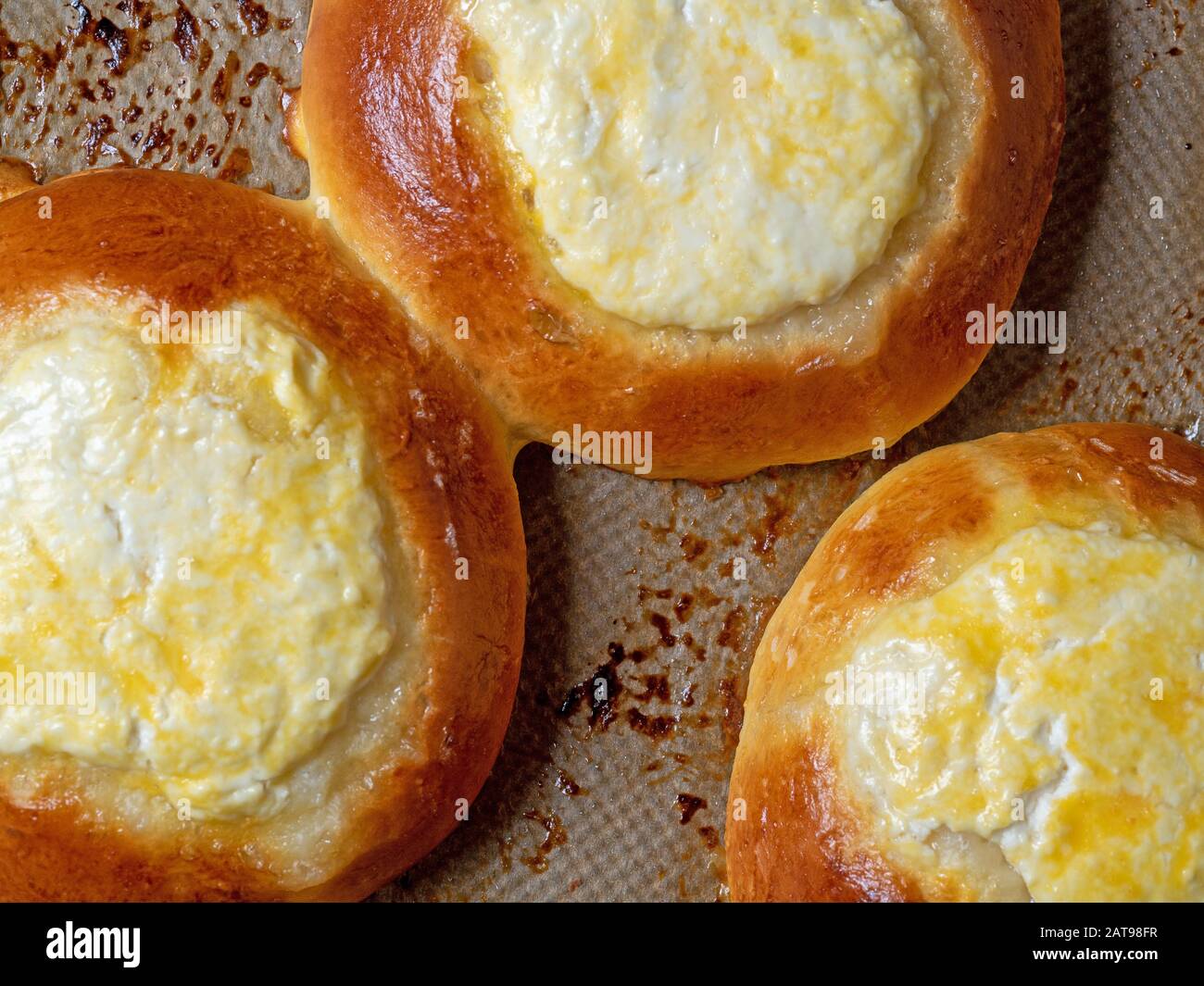 Round bun hi-res stock photography and images - Alamy