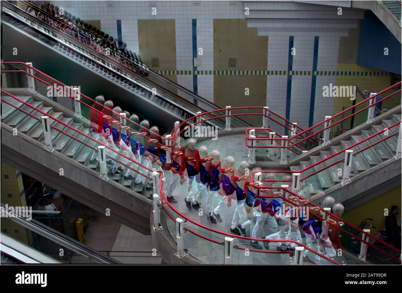 Repeating steps hi-res stock photography and images - Alamy