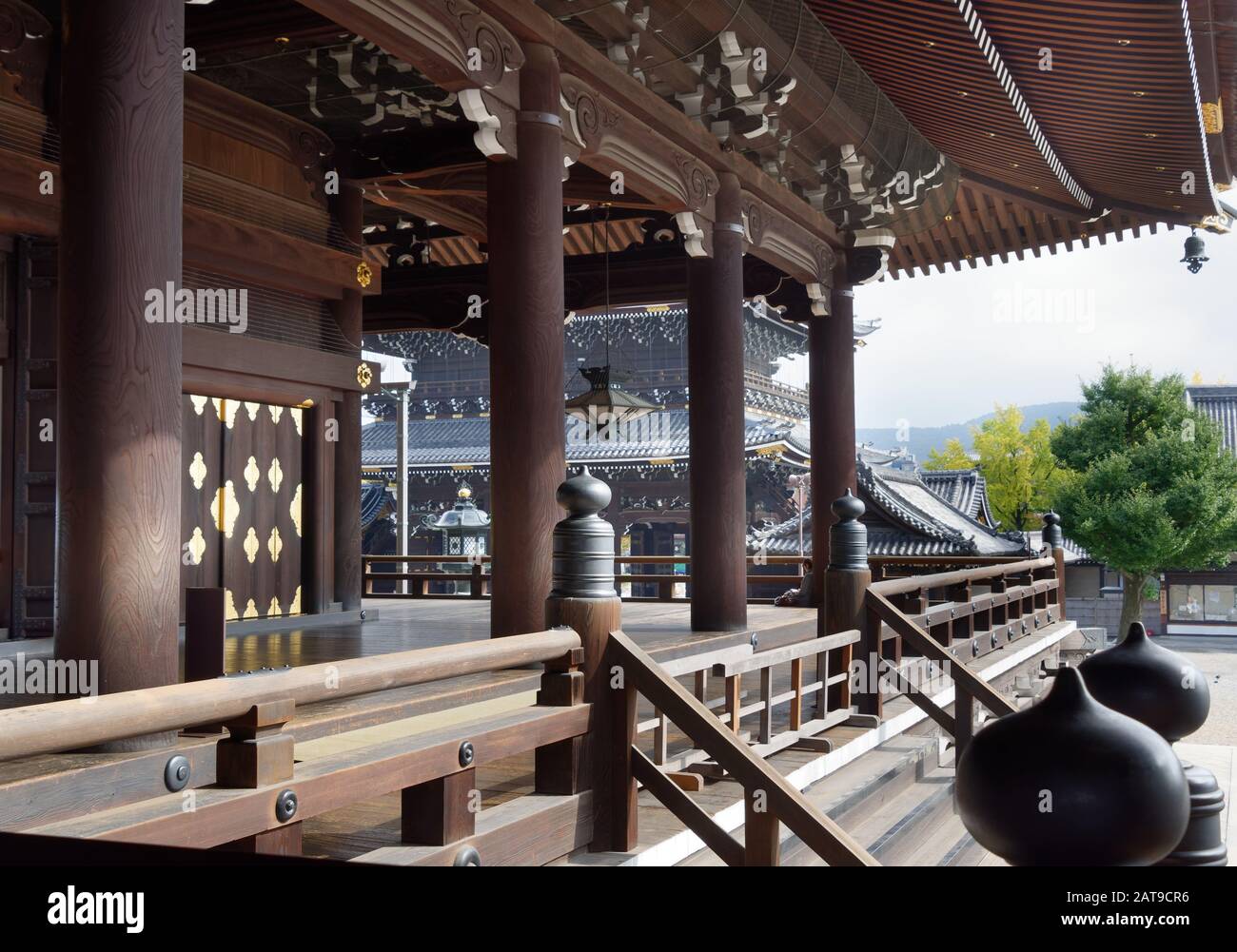 Higashi Hongan-ji temple, Kyoto, Japan Stock Photo - Alamy