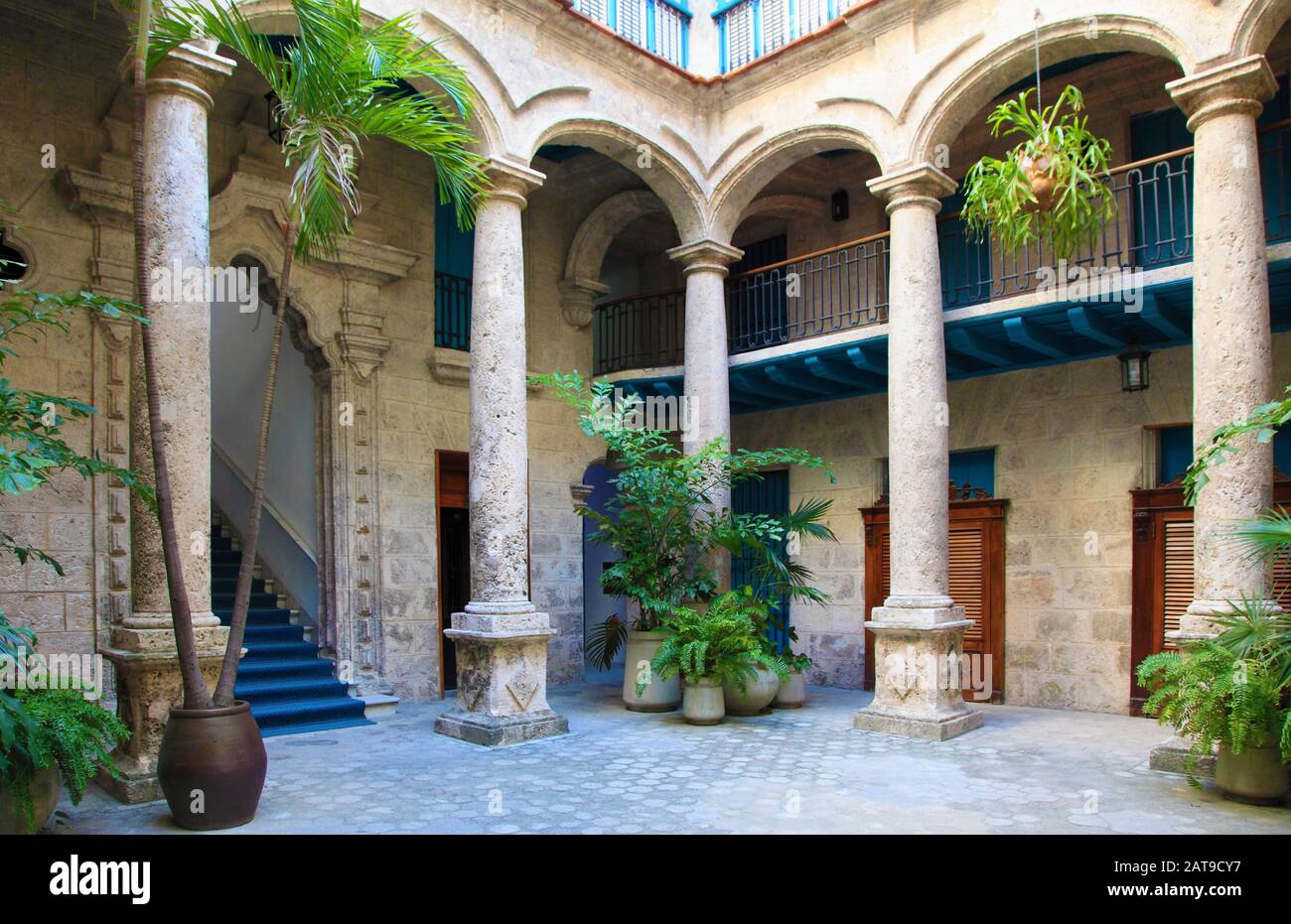 Cuba, Havana, Palacio del Segundo Cabo, patio Stock Photo - Alamy