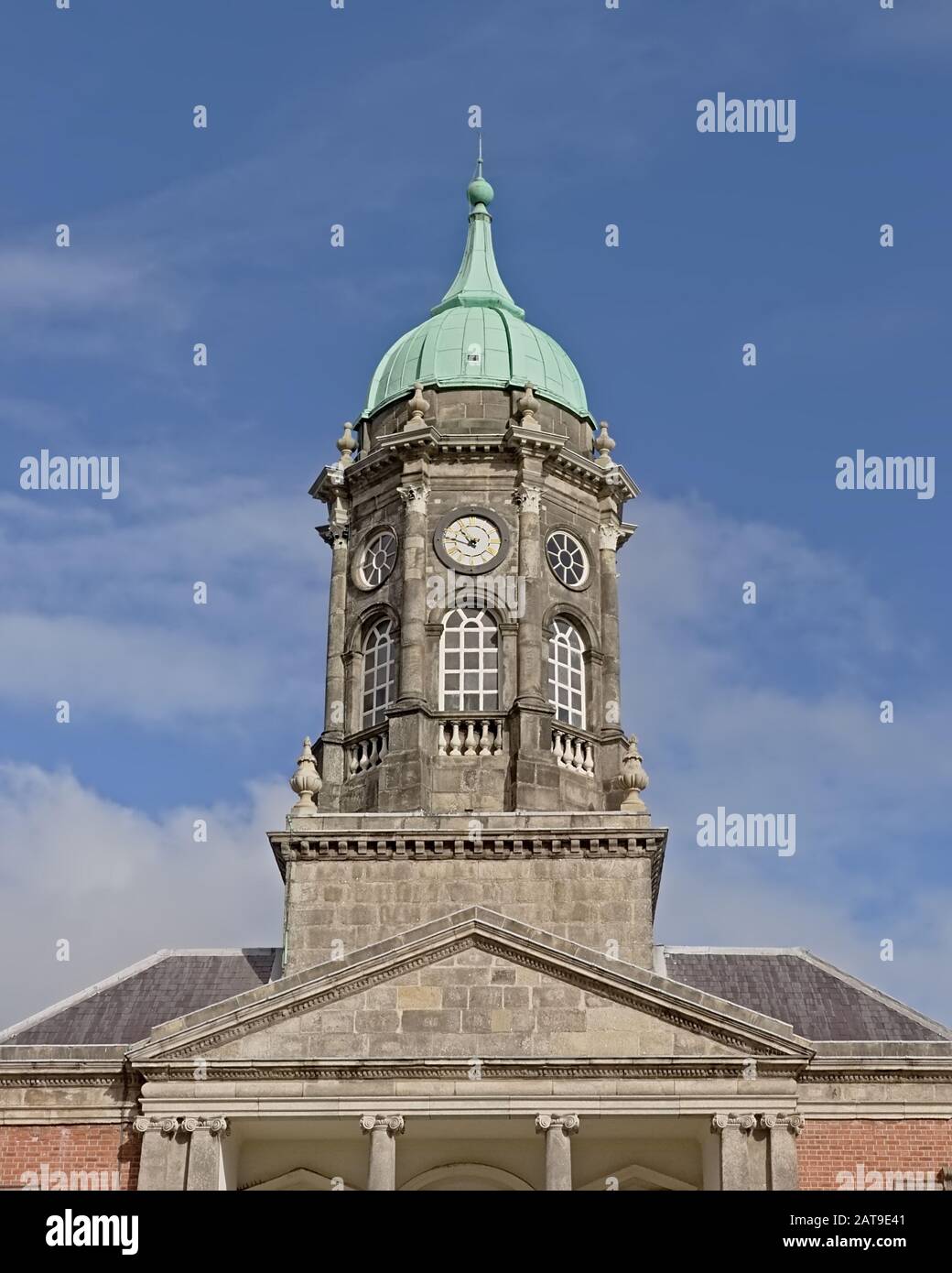 Dublin neo classical architecture hi-res stock photography and images ...