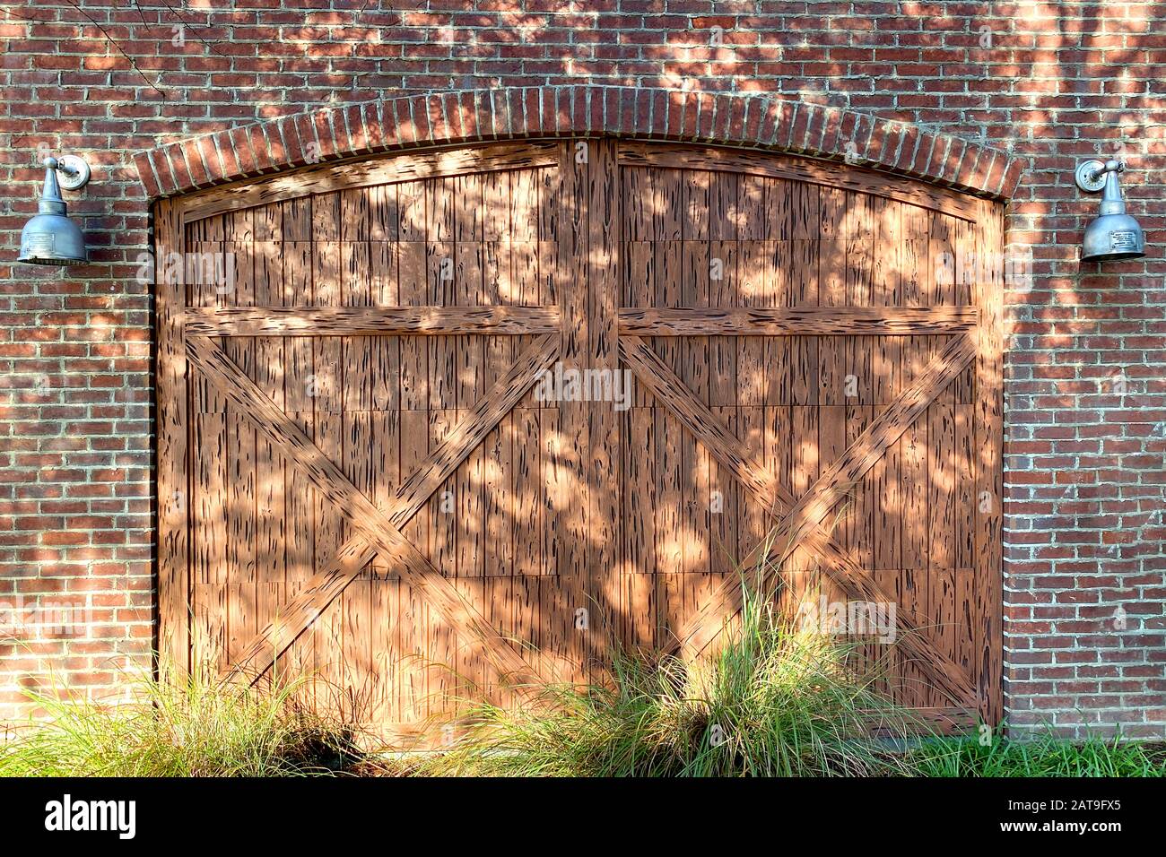 Farm barn doors hi-res stock photography and images - Alamy