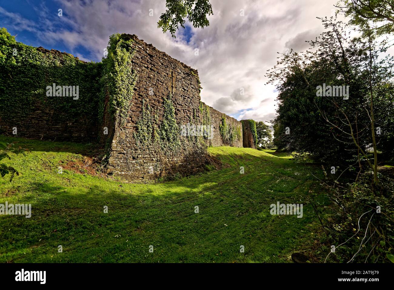 White Castle (in Welsh: Castell Gwyn), is also known historically as ...