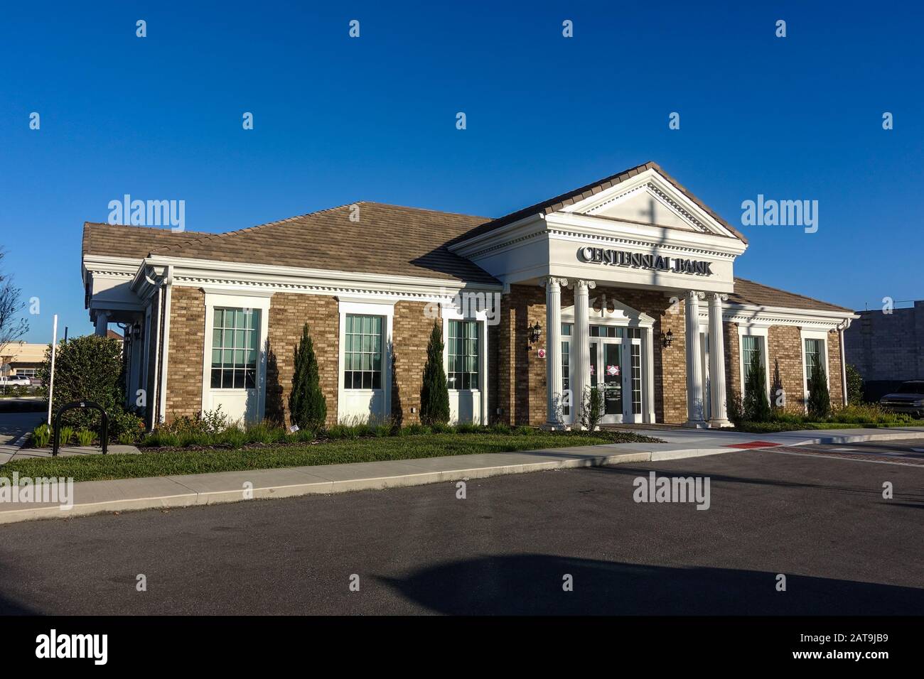 Bank lending institution house hi-res stock photography and images - Alamy