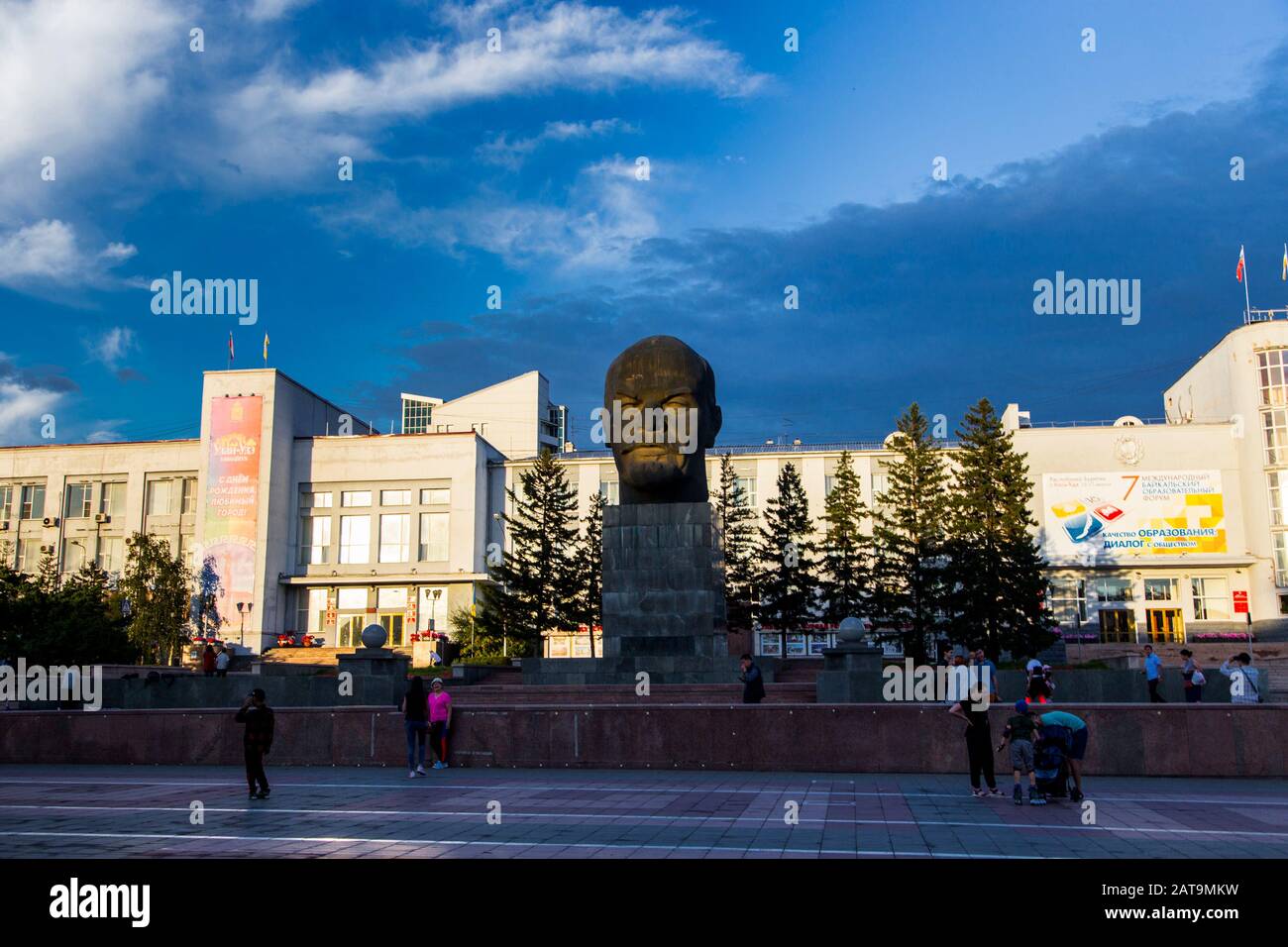 Vladimir lenin train hi-res stock photography and images - Alamy