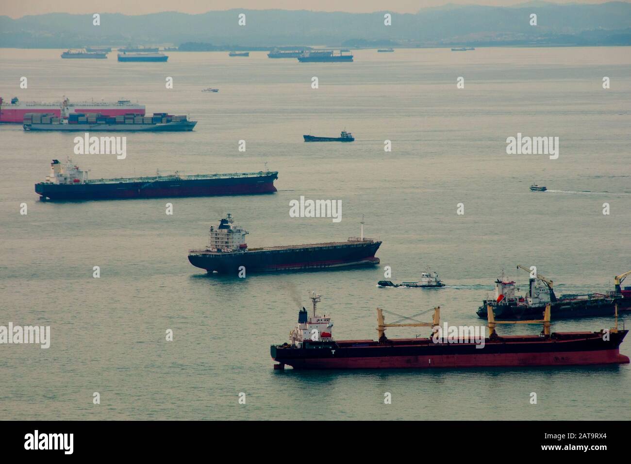 Bunkering tanker ship in hi-res stock photography and images - Alamy