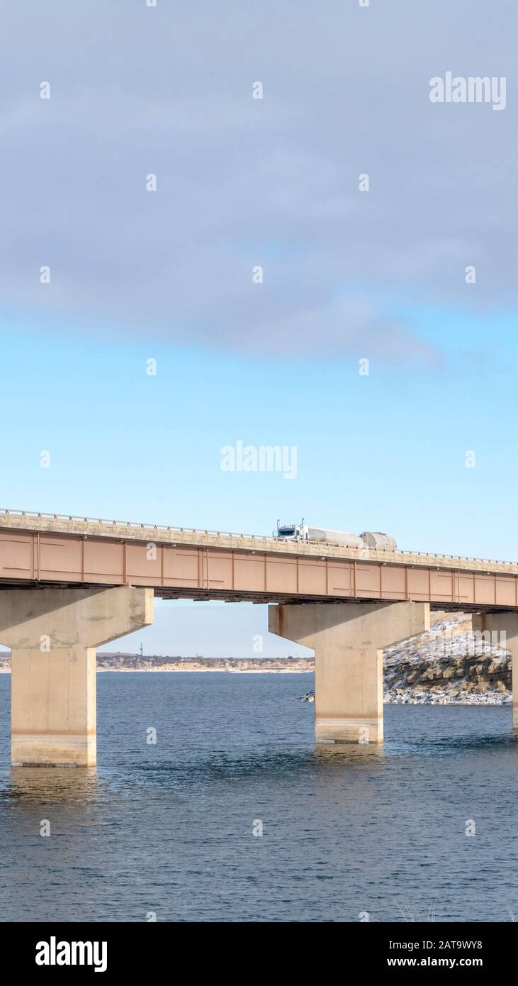 Stringer beam bridge hi-res stock photography and images - Alamy