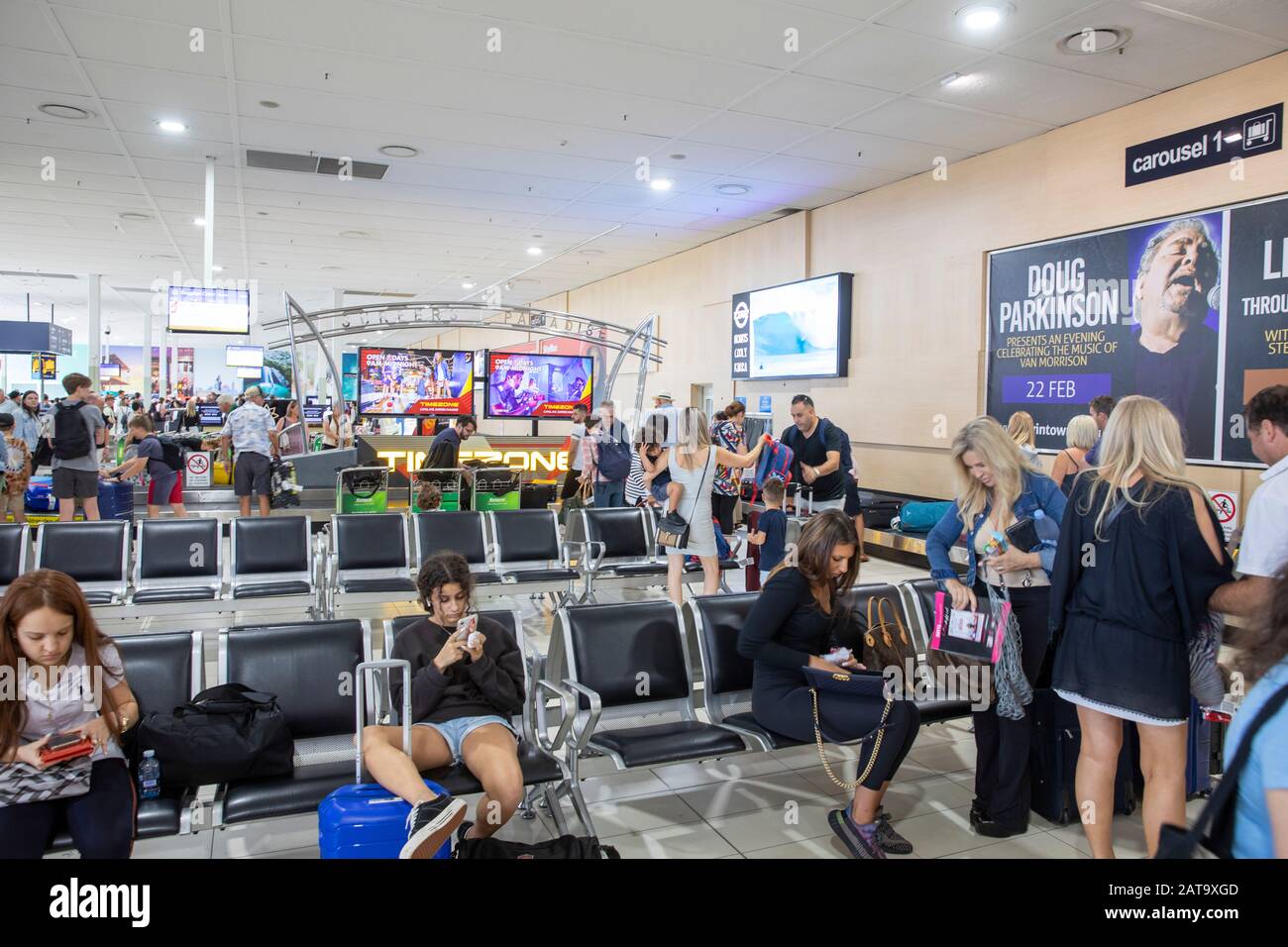 Gold coast international airport hi-res stock photography and images ...