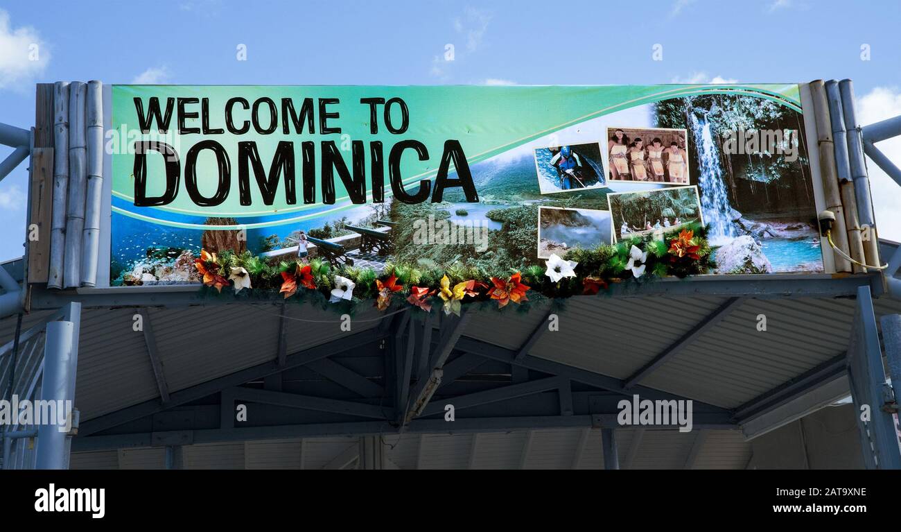Sign welcoming cruise passengers to the island nation of Dominica Stock ...