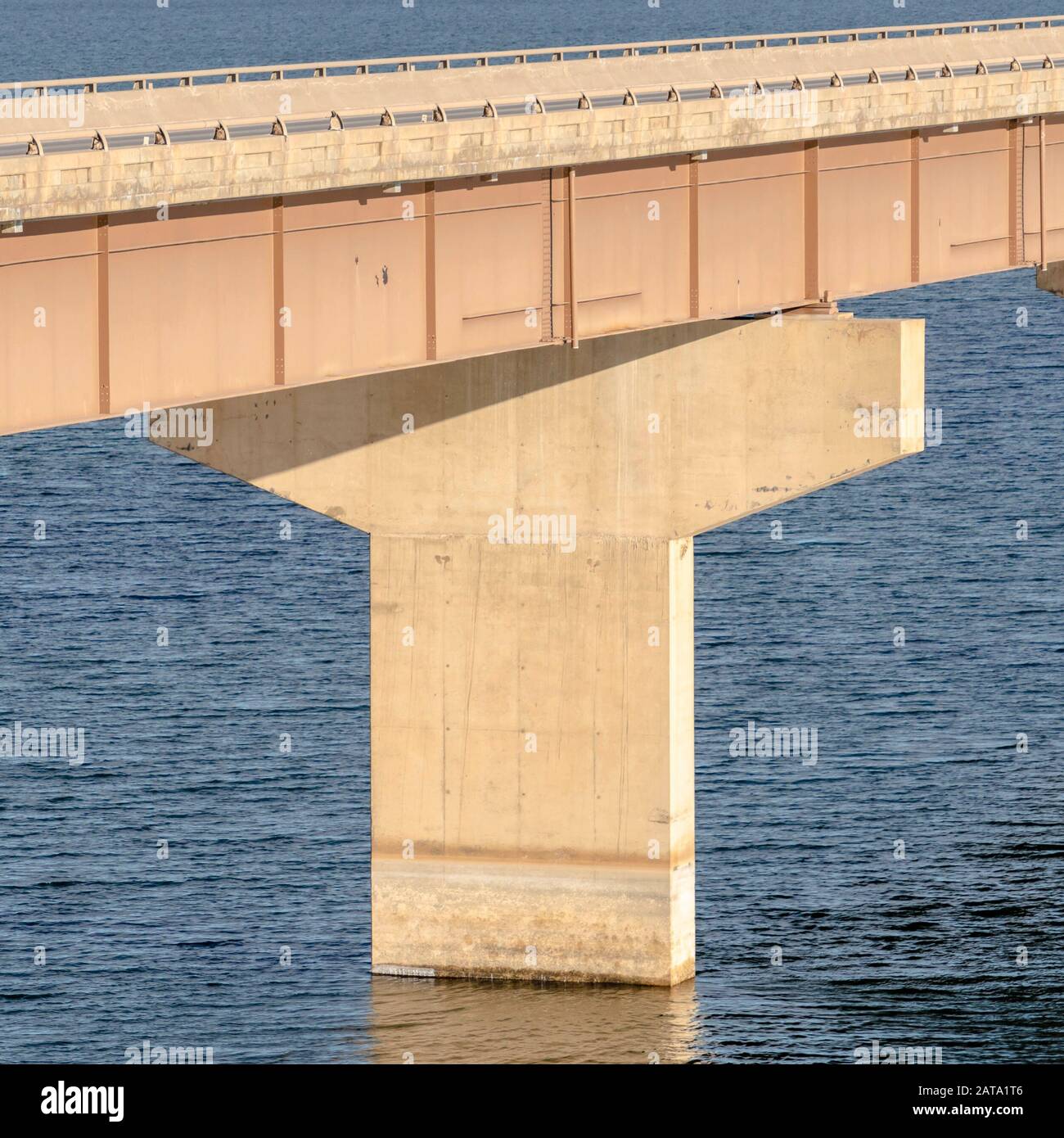 Stringer beam bridge hi-res stock photography and images - Alamy