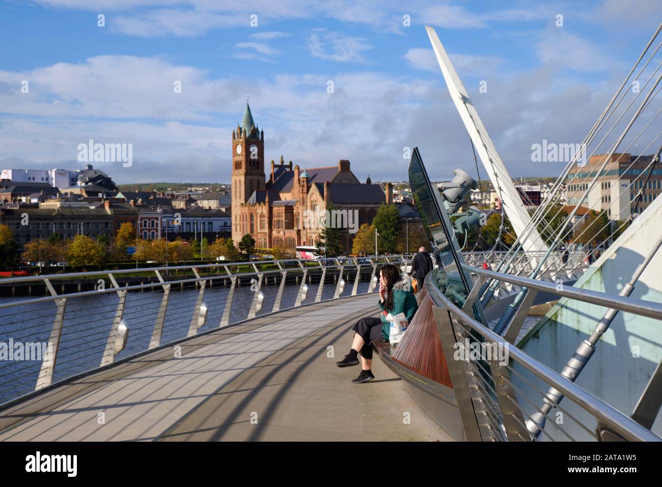 Derry skyline hi-res stock photography and images - Alamy
