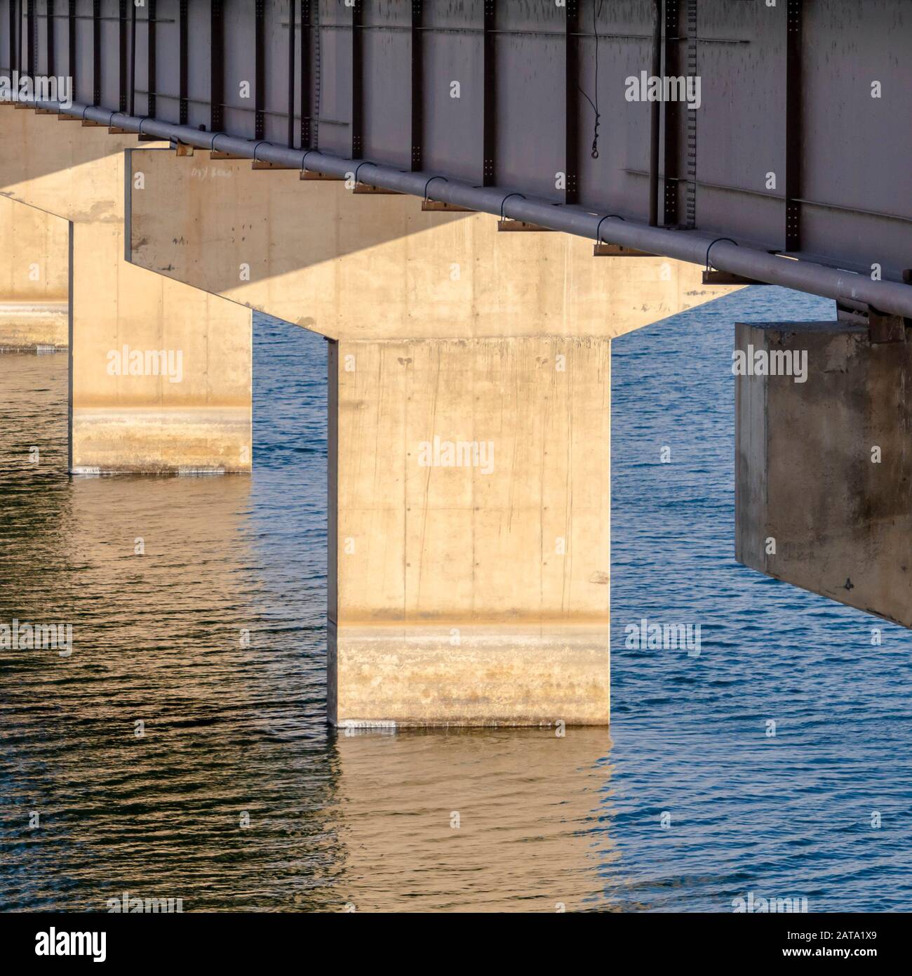 Stringer beam bridge hi-res stock photography and images - Alamy