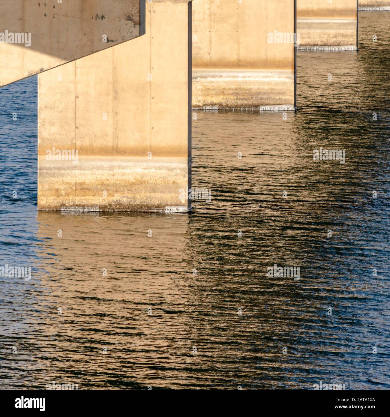 Stringer beam bridge hi-res stock photography and images - Alamy