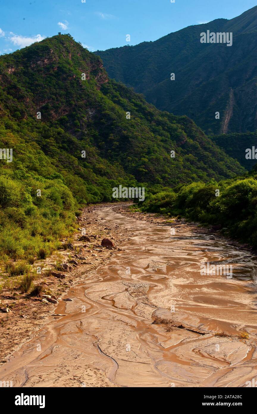 Beautiful scenery on the road Ruta 68 from Salta to Cafayate, Las ...
