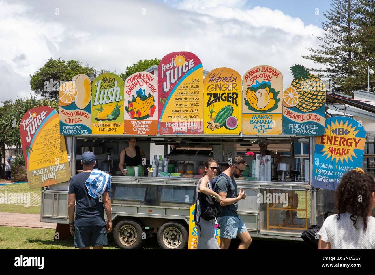 Food and drinks truck selling juices and drinks at Byron Bay street ...