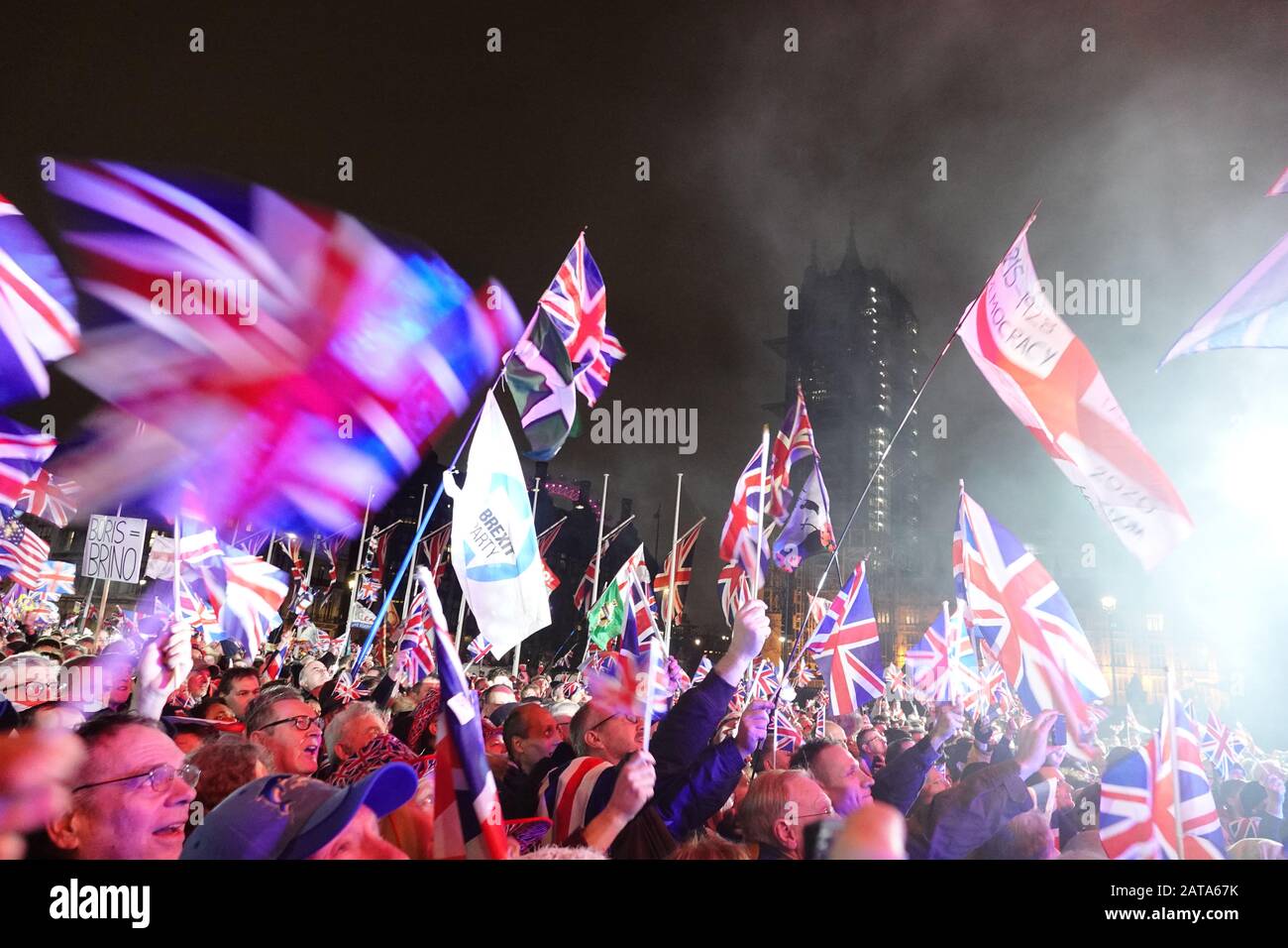 Farage victorious hi-res stock photography and images - Alamy