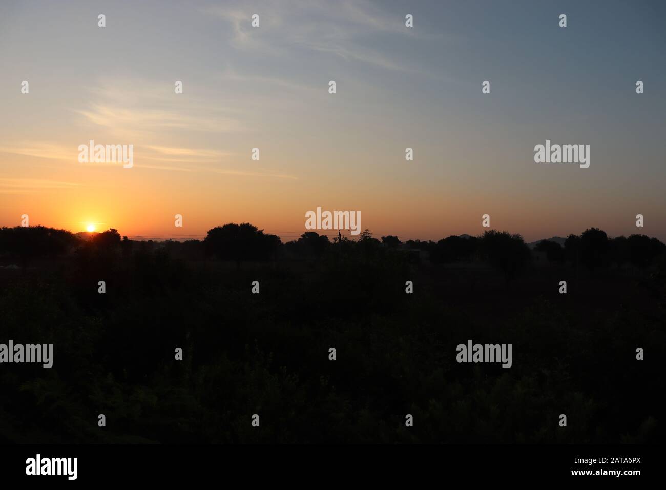 India fog sunset hi-res stock photography and images - Alamy