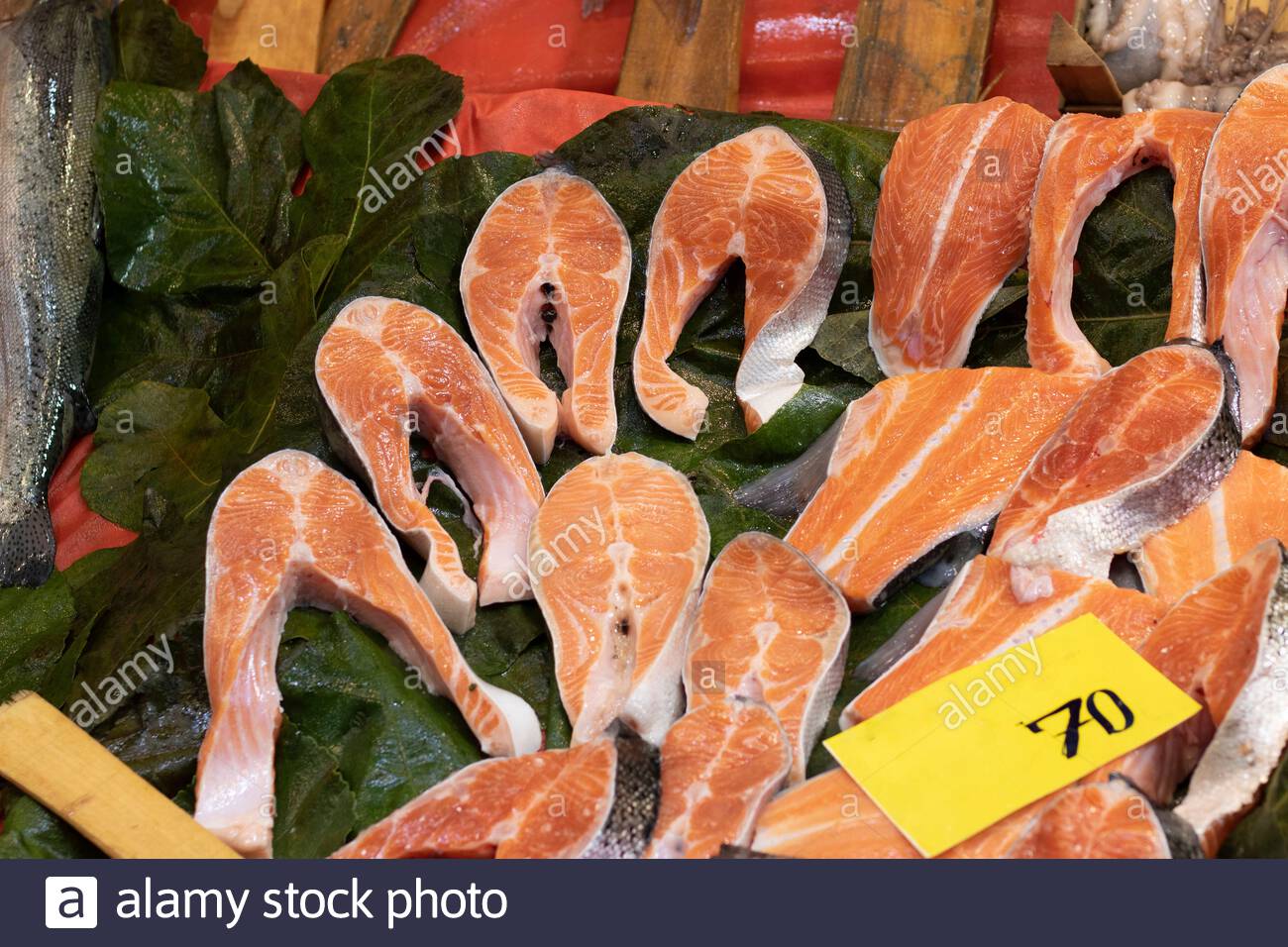 Fresh Fish Counter Salmon Stock Photos & Fresh Fish Counter Salmon ...