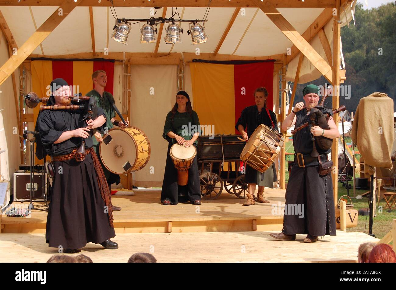 Musicians at the medieval Festival Spectaculum in Bueckeburg Stock ...
