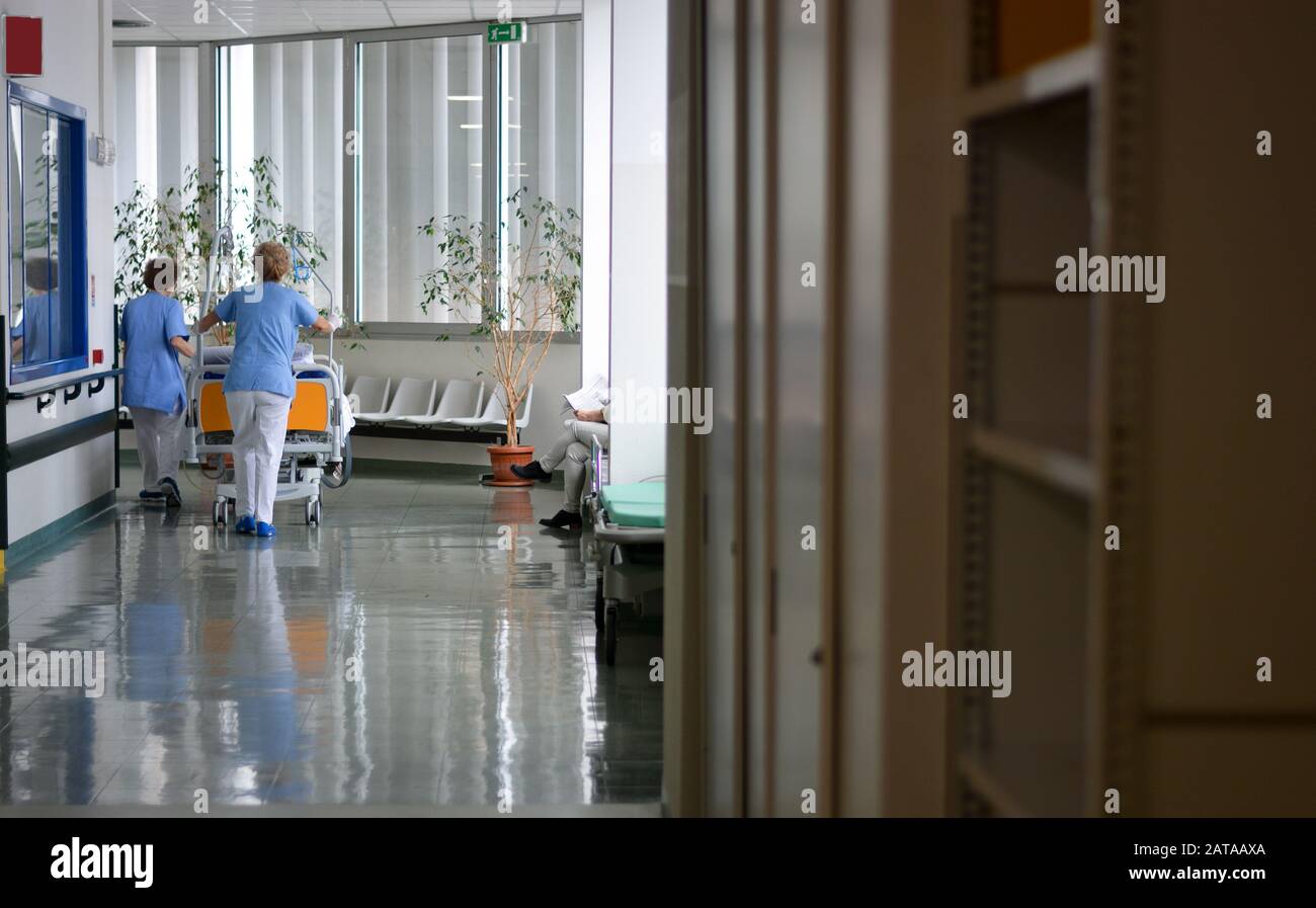 Hospital ward kitchen hi-res stock photography and images - Alamy