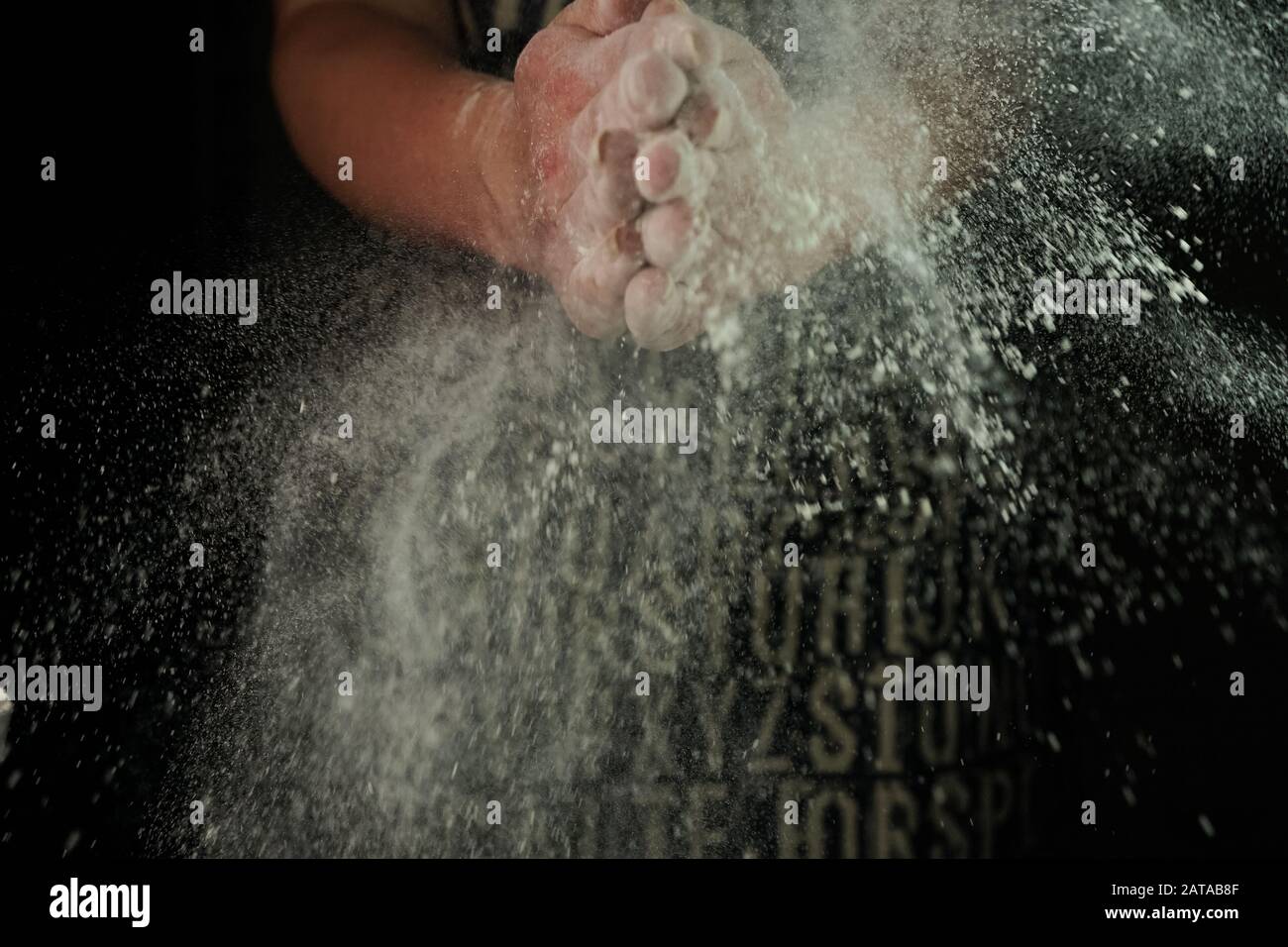 women's hands sift the flour Stock Photo - Alamy