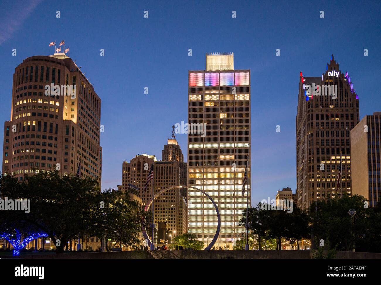 Street view of downtown area of Detroit Stock Photo - Alamy