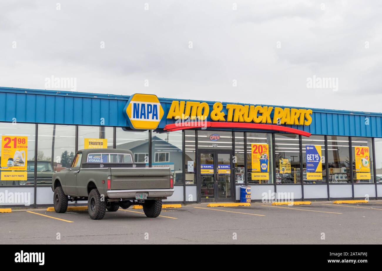 Napa auto parts hi-res stock photography and images - Alamy