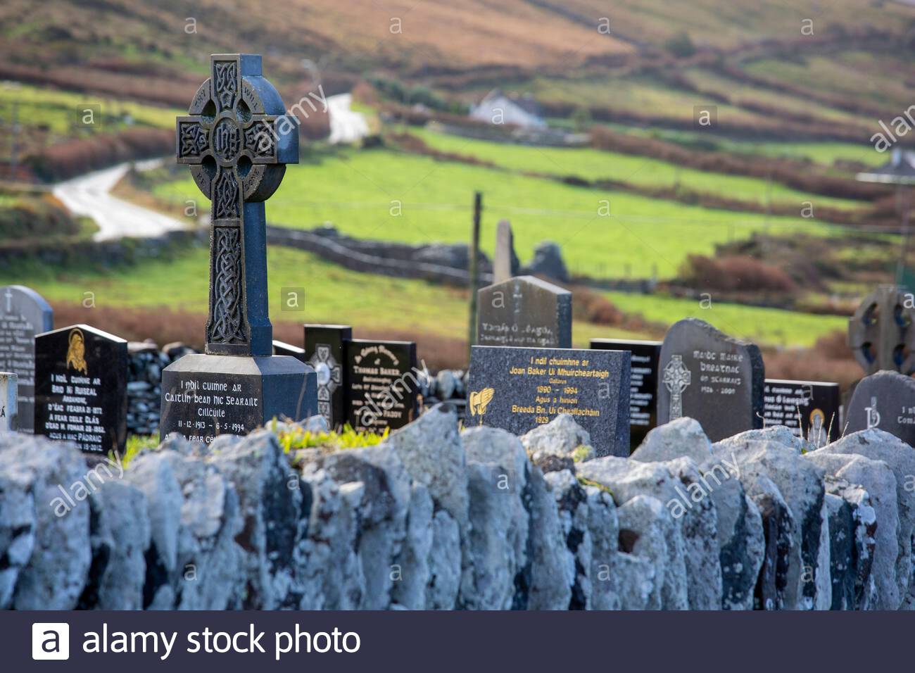 Irish cemetery hi-res stock photography and images - Alamy