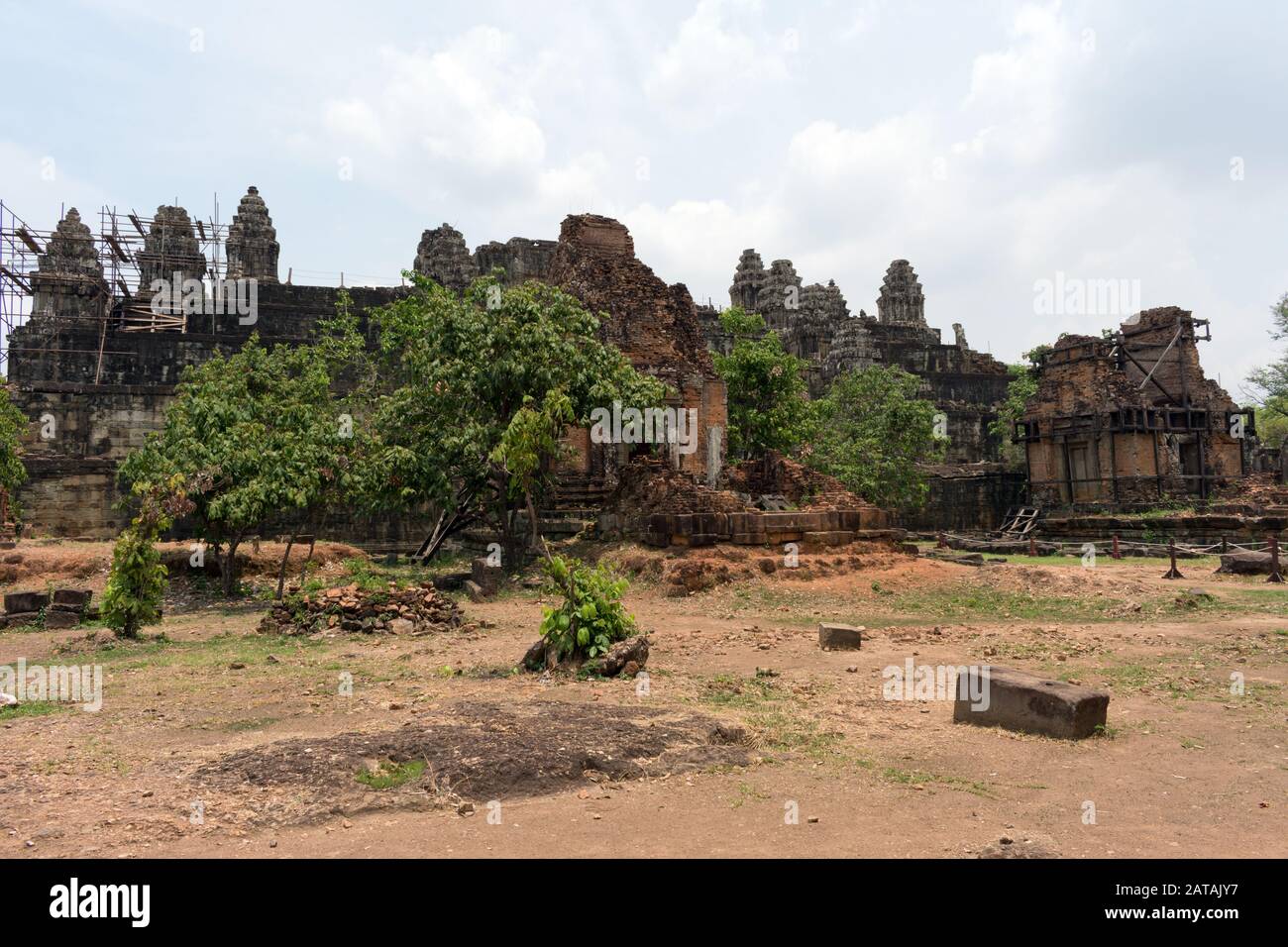 Phnom Bakheng Temple on Bakheng Hill, Angkor Archaeological Park, Siem ...