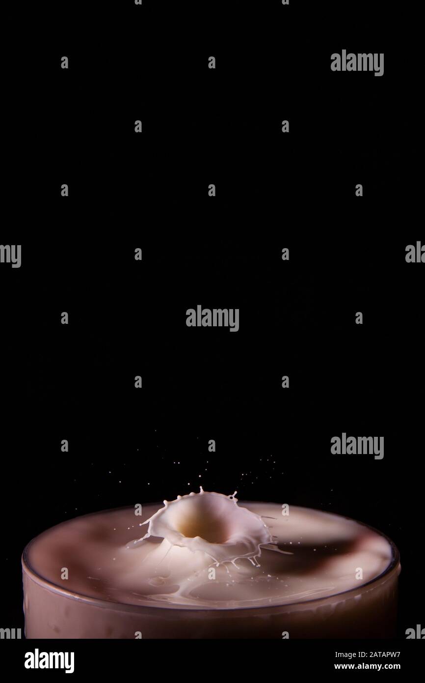 Cream drop hi-res stock photography and images - Alamy