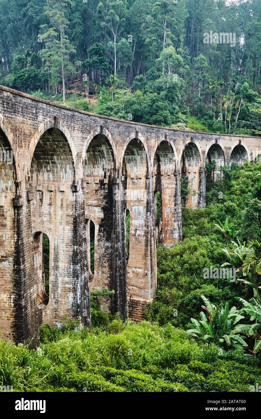 Nine arch bridge in Ella, Sri Lanka Stock Photo - Alamy