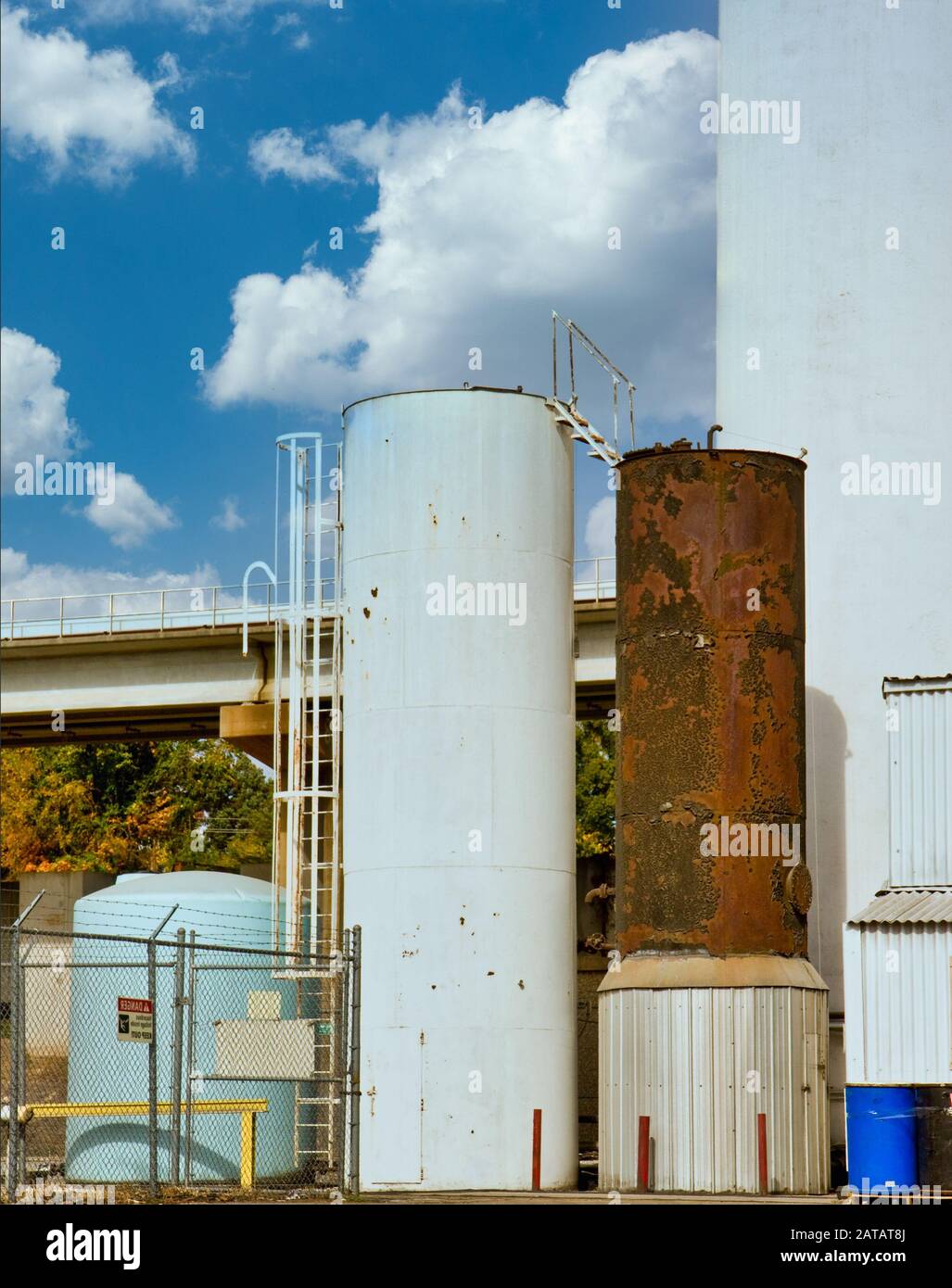 Old storage tanks hi-res stock photography and images - Alamy