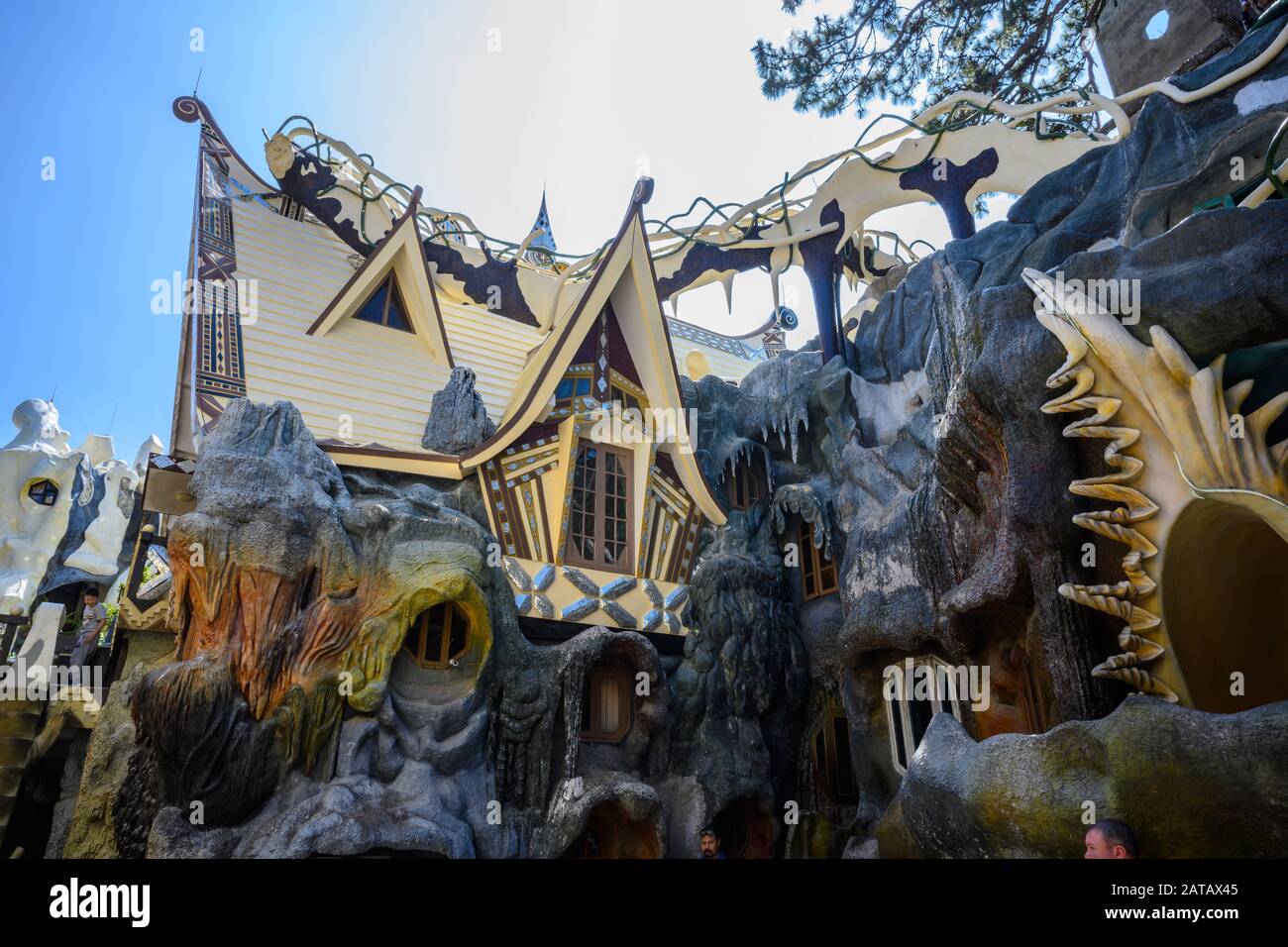 Crazy house hi-res stock photography and images - Alamy