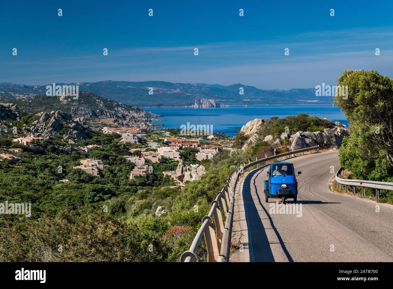 3 wheeled taxi italy hi-res stock photography and images - Alamy