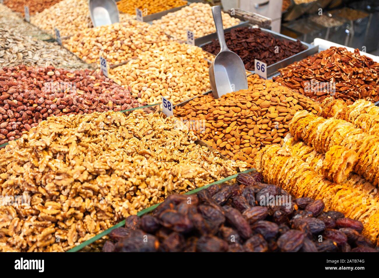 Kosher fruit hi-res stock photography and images - Alamy