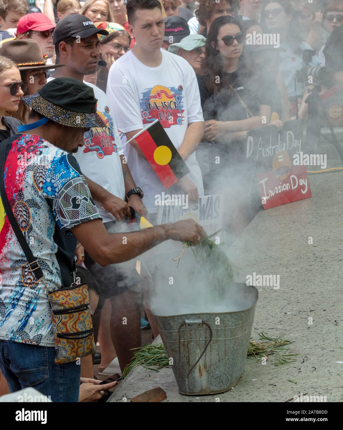 Aboriginal smoke invasion day hi-res stock photography and images - Alamy