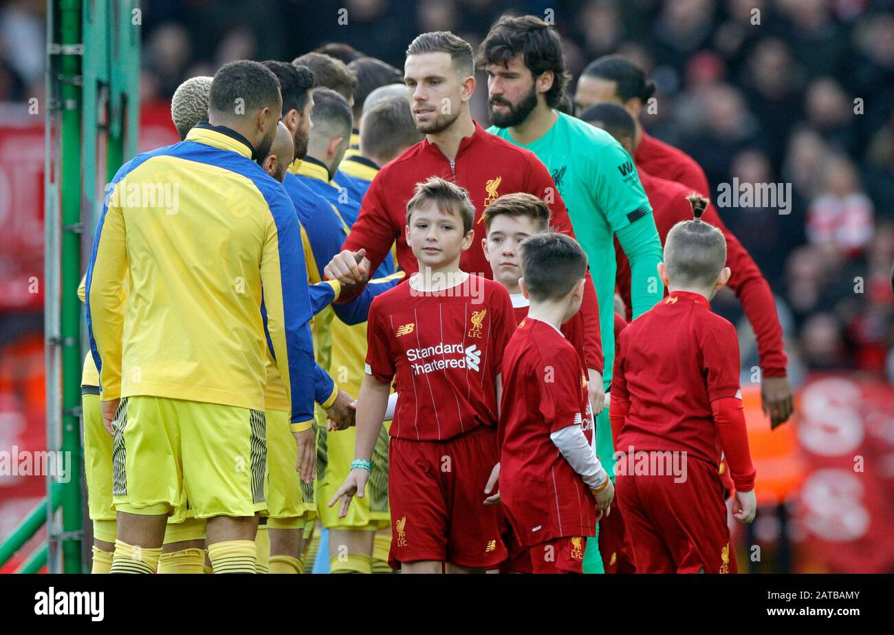 Team handshakes match hi-res stock photography and images - Alamy