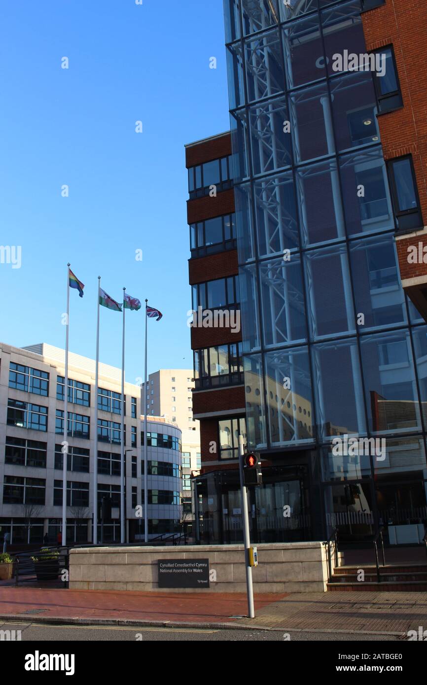 Welsh national flags hi-res stock photography and images - Alamy