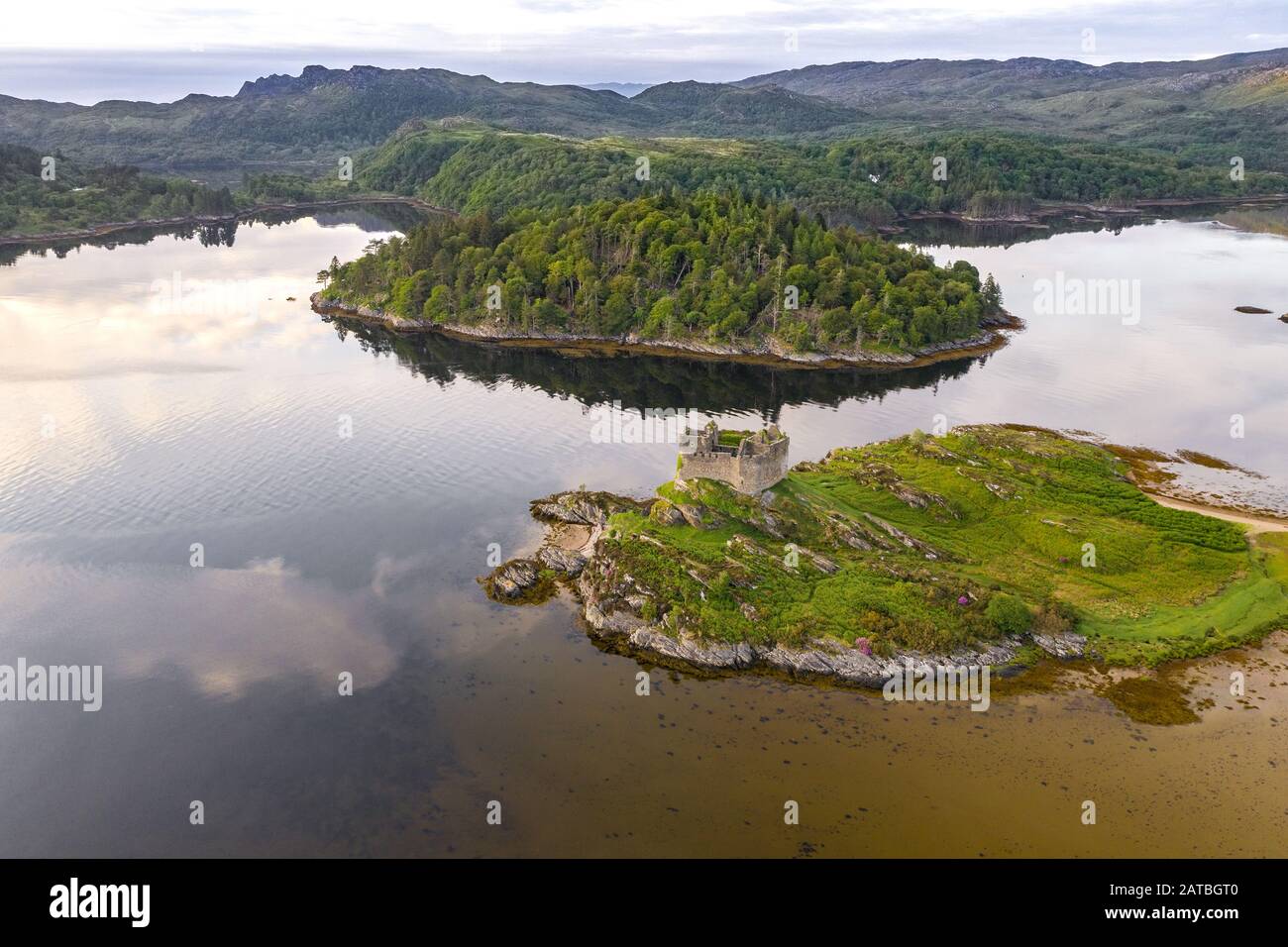 Castle tioram aerial hi-res stock photography and images - Alamy