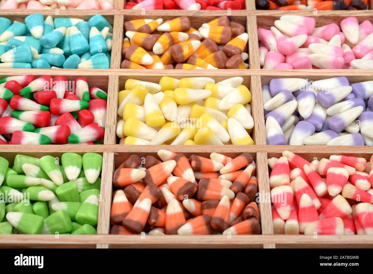 Red white and blue candy corn hi-res stock photography and images - Alamy