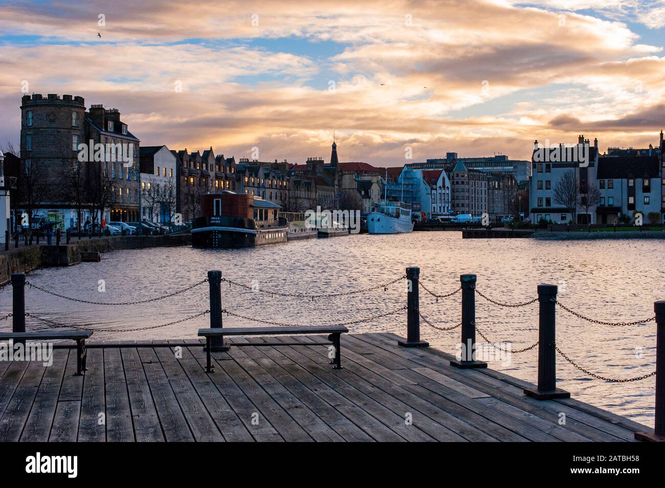 Sunset over Leith port or Albert dock basin. Edinburgh cityscape/travel ...